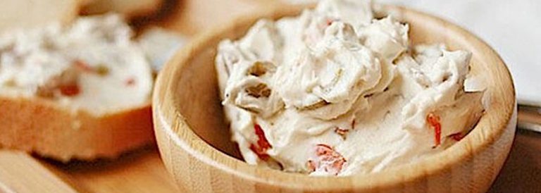 Dip de Crema de Cacahuate y Queso Crema Lyncott®